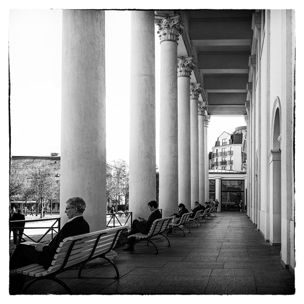 Kommunikation 2022 Foto & Bild | streetfotografie mit menschen, kommunikation; grafik; szenen ...