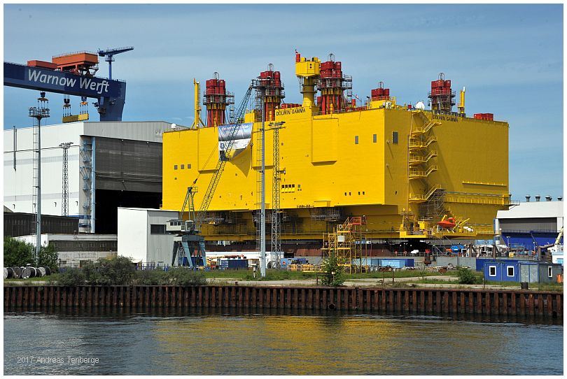 Konverterplattform DolWin Gamma / Warnemünde Foto & Bild | world ...