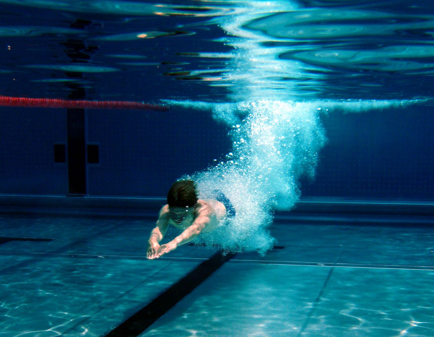 kopfsprung Foto & Bild | sport, wassersport, im unter-wasser Bilder auf ...