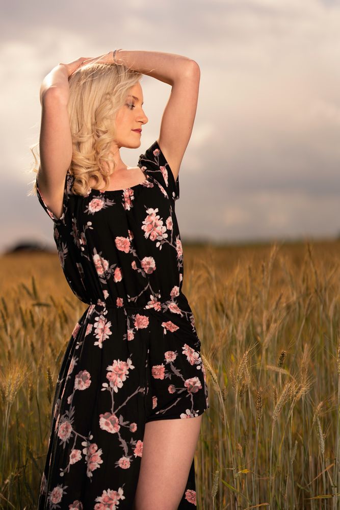 Kornfeld Foto & Bild | portrait, portrait frauen, outdoor Bilder auf fotocommunity