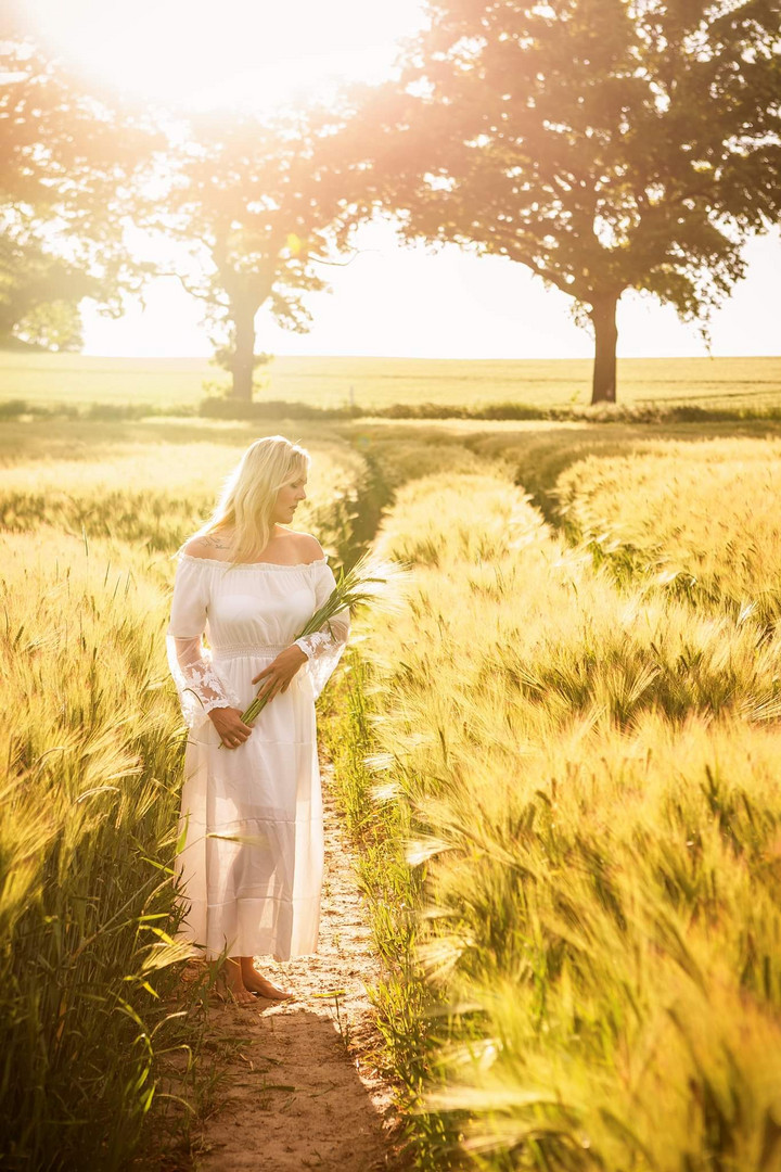 Kornfeld Foto & Bild | portrait, portrait frauen, outdoor Bilder auf fotocommunity