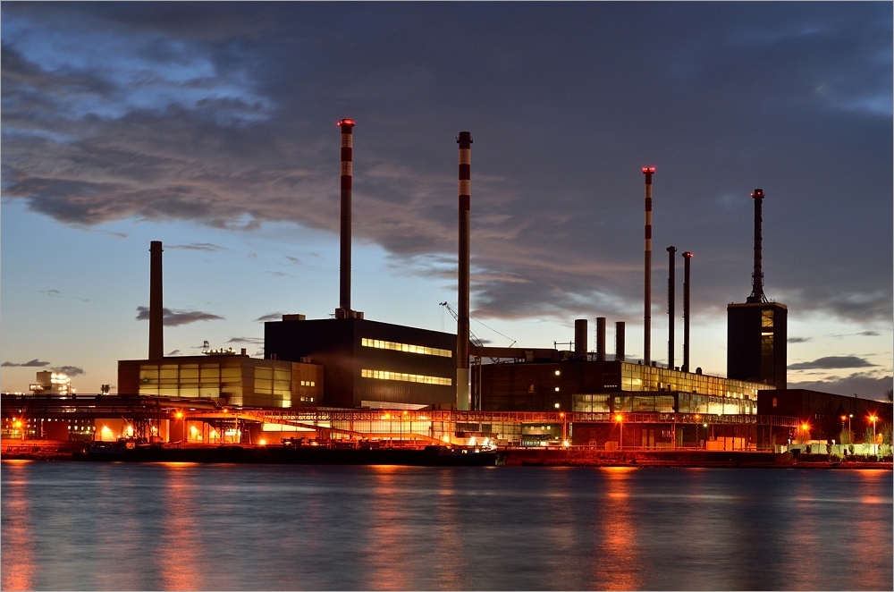 Kraftwerk der voestalpine Linz Foto & Bild | industrie und technik ...