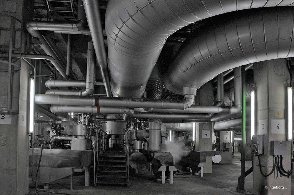 Kraftwerk Niederaußem - Dampfleitung vom Kessel zur Turbine Foto & Bild ...