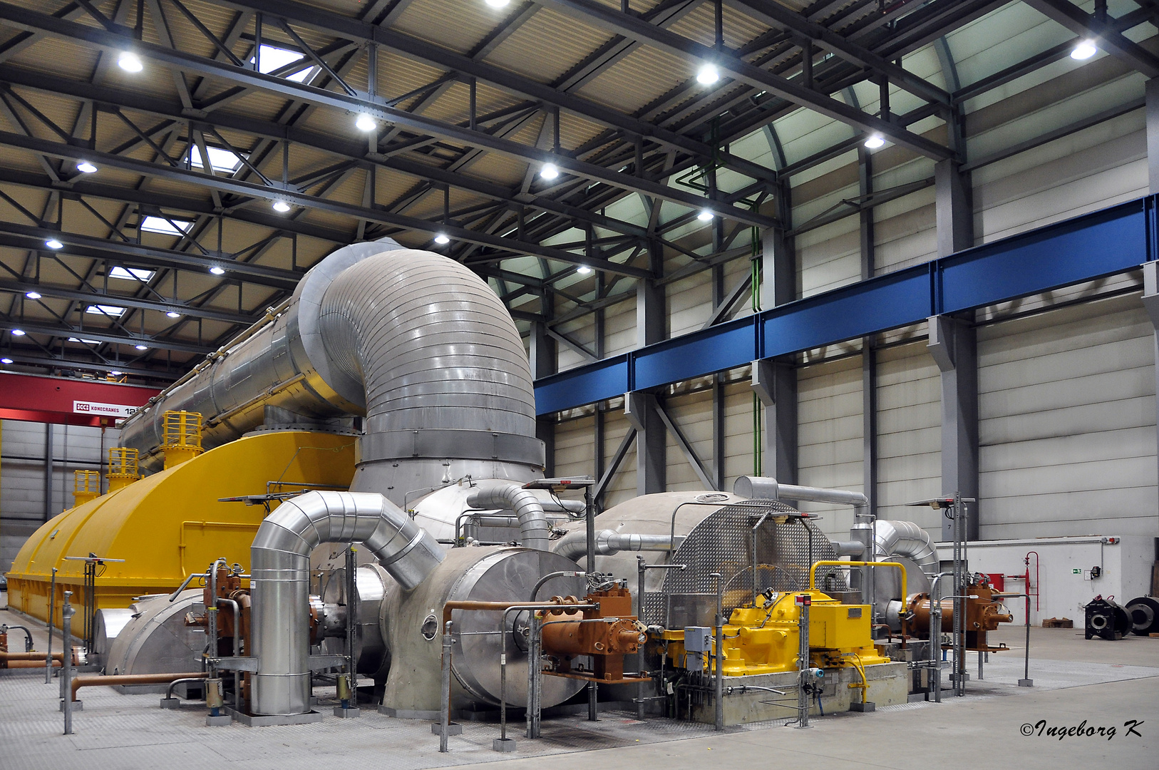 Kraftwerk Niederaußem - Hauptturbine und Überstromleitung Foto & Bild ...