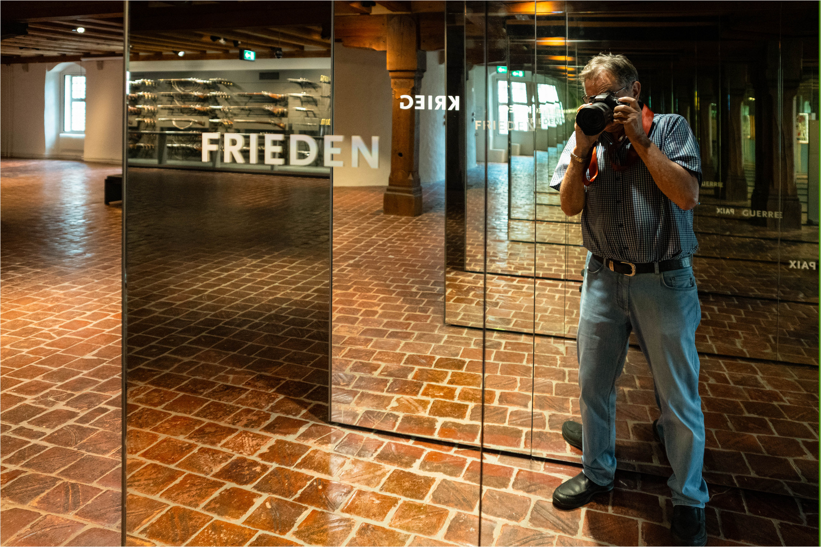 Krieg und Frieden Foto & Bild | europe, schweiz & liechtenstein ... Krieg und Frieden Foto & Bild | europe, schweiz & liechtenstein ...