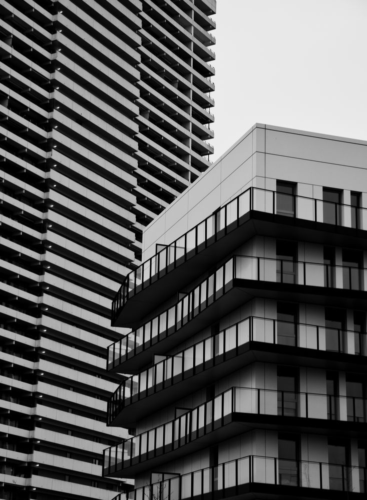 Krum und schief Foto & Bild | architektur, stadtlandschaft, stillleben ...