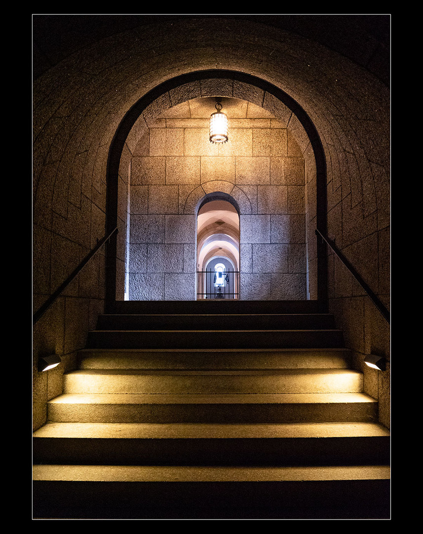 Krypta Foto & Bild | architektur, sakralbauten, innenansichten kirchen Bilder auf fotocommunity