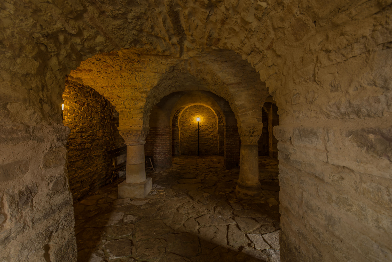 Krypta Foto & Bild | nikon, world, kloster Bilder auf fotocommunity