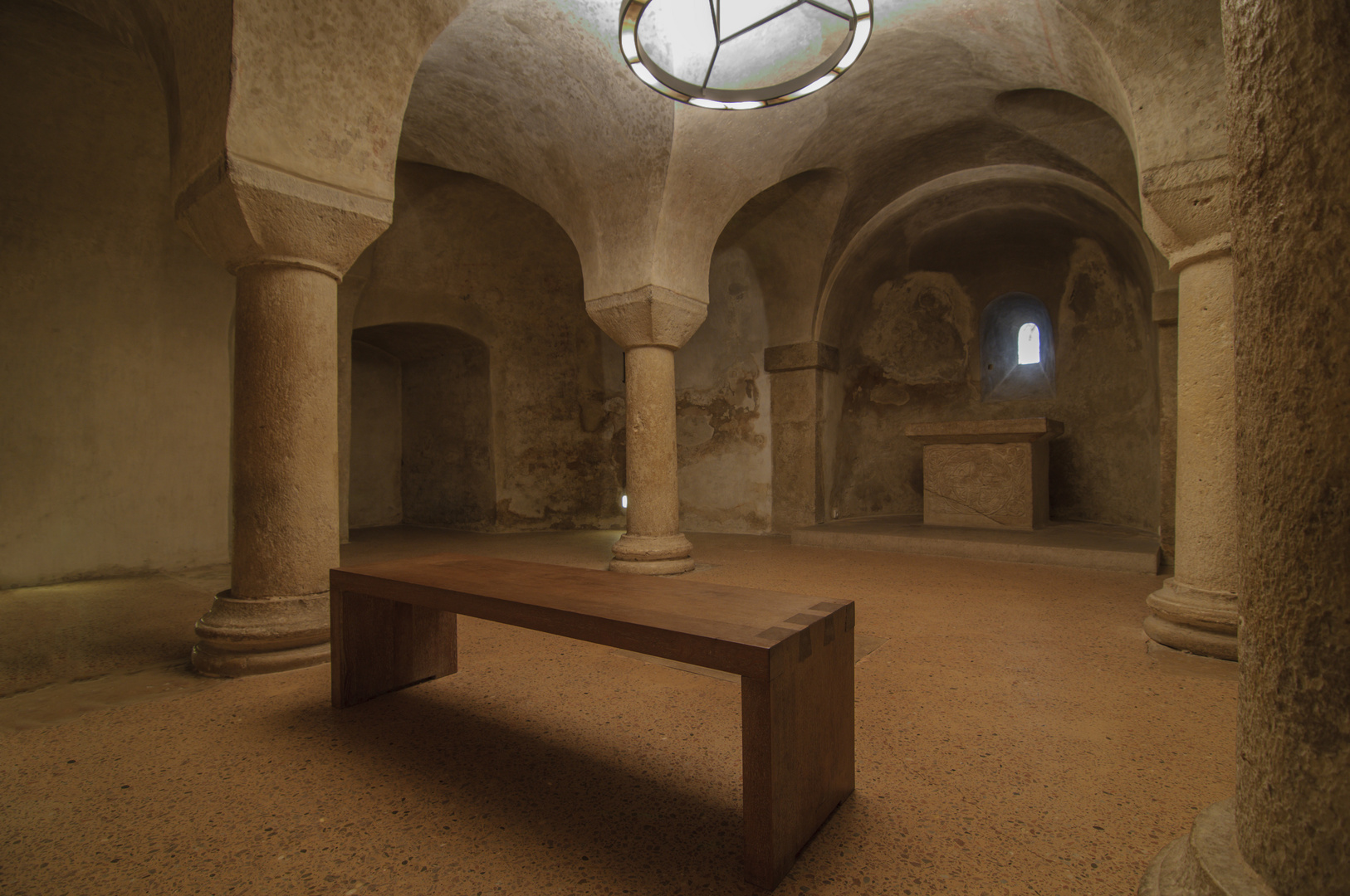 Krypta im Dom zu Augsburg(Archiv) Foto & Bild | architektur, sakralbauten, innenansichten ...