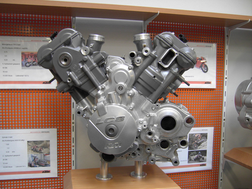 KTM Motor LC8 Foto & Bild | sport, motorsport, off road Bilder auf ...