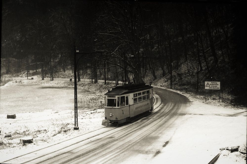Kurvenfahrt am Forsthaus . Foto & Bild | Bilder auf fotocommunity