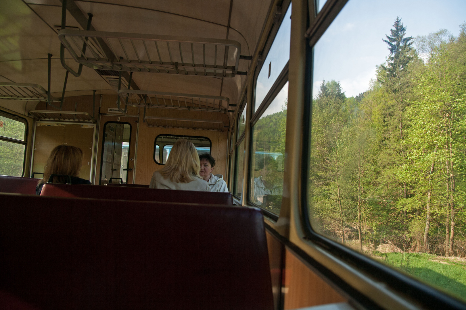 Kurvenfahrt im Zwodautal Foto & Bild | eisenbahn, osteuropäische ...