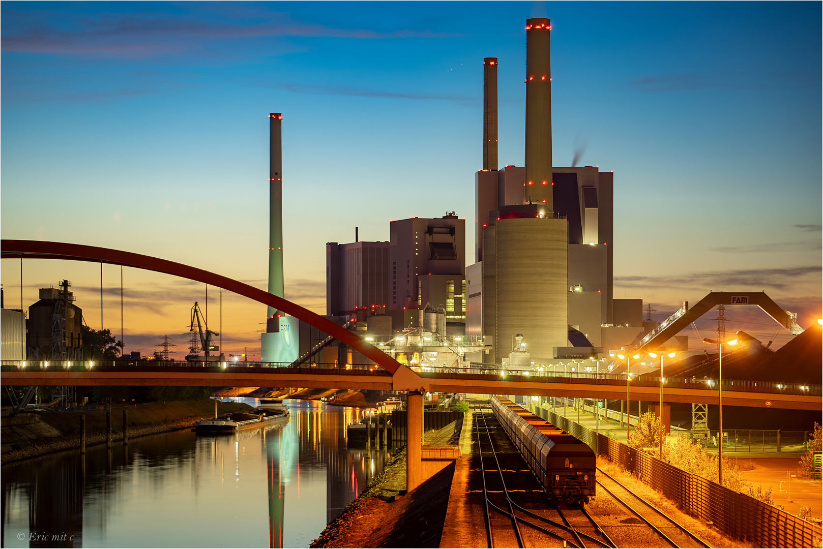 Kurz nach Sonnenuntergang - GKM Mannheim Foto & Bild | industrie und ...