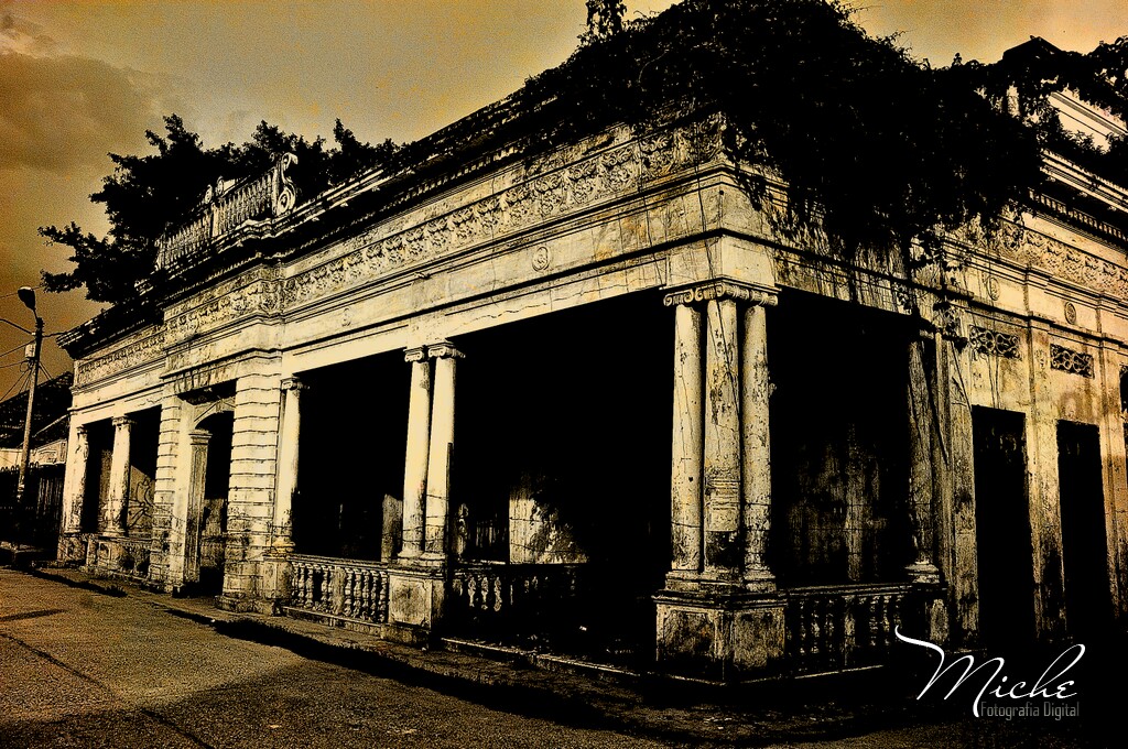 La casa del Diablo Imagen & Foto | arquitectura, edificios, casas ...