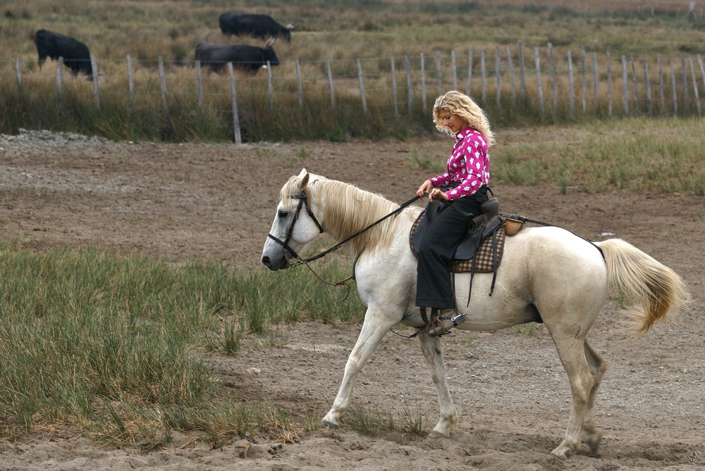 La Cavalière photo et image | portraits, voyages en france, personnes ...