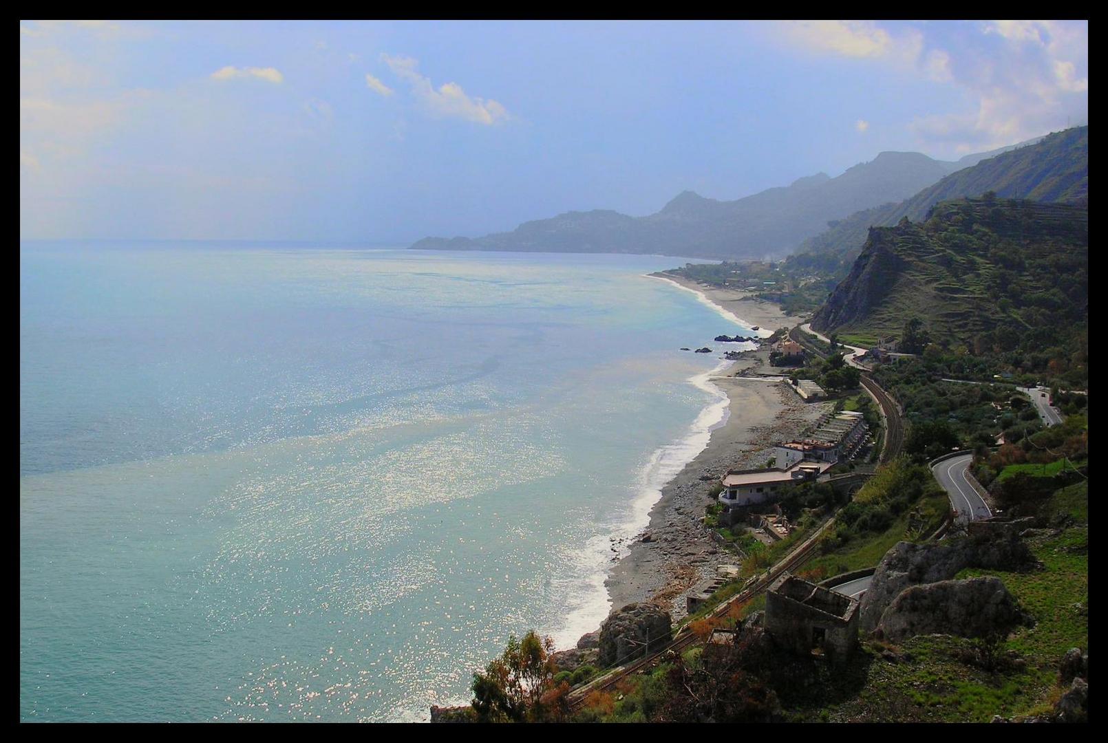 la costa ionica Foto % Immagini| paesaggi, mare, natura Foto su ...