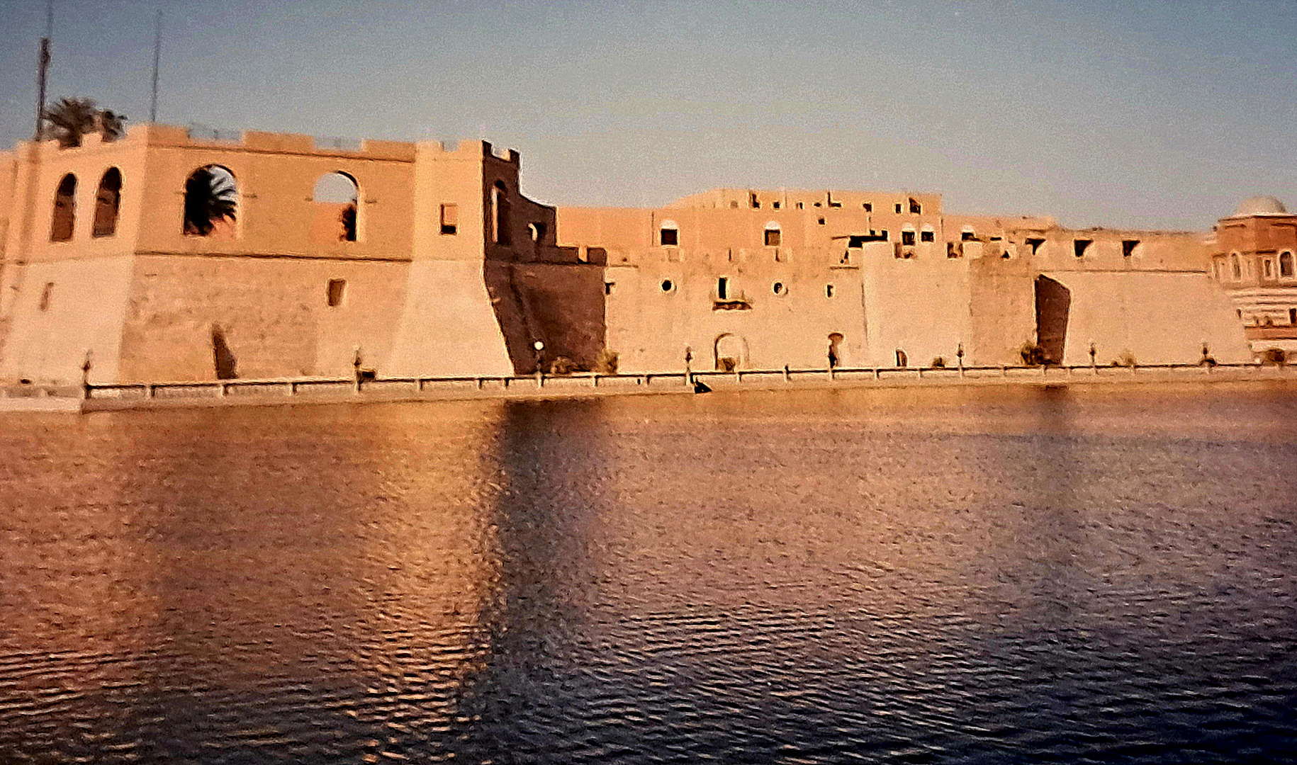 La Libia al tempo di Gheddafy..anno 1999...Tripoli!.. Foto % Immagini| world, natur, colori Foto ...