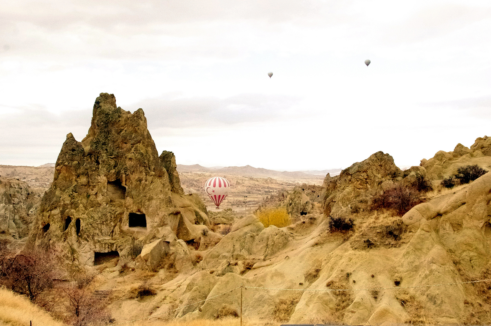 La maison de roche ... photo et image | exercice photographique ...