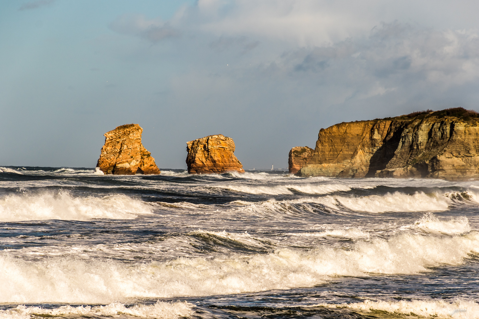 LA MER MOUVEMENTEE A HANDAYE photo et image | nature, mer, rocher ...