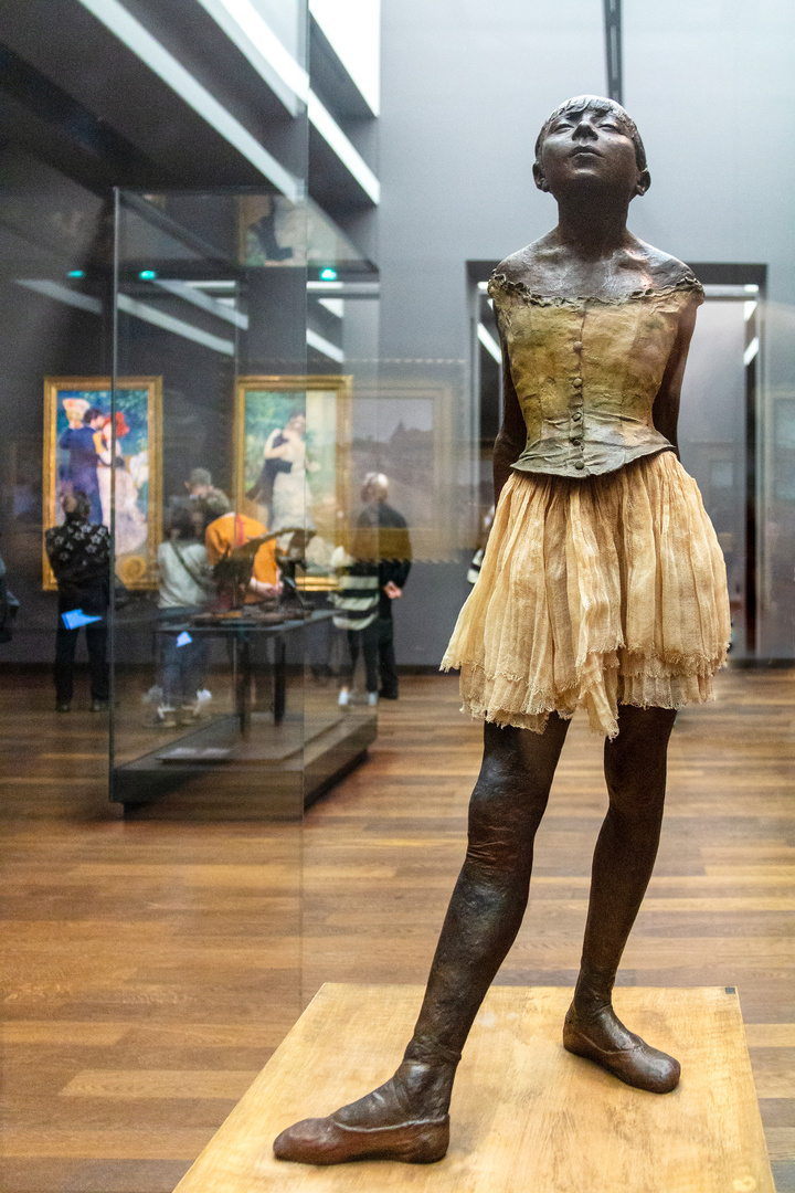 La petite danseuse de quatorze ans . photo et image | sculpture, tutu ...