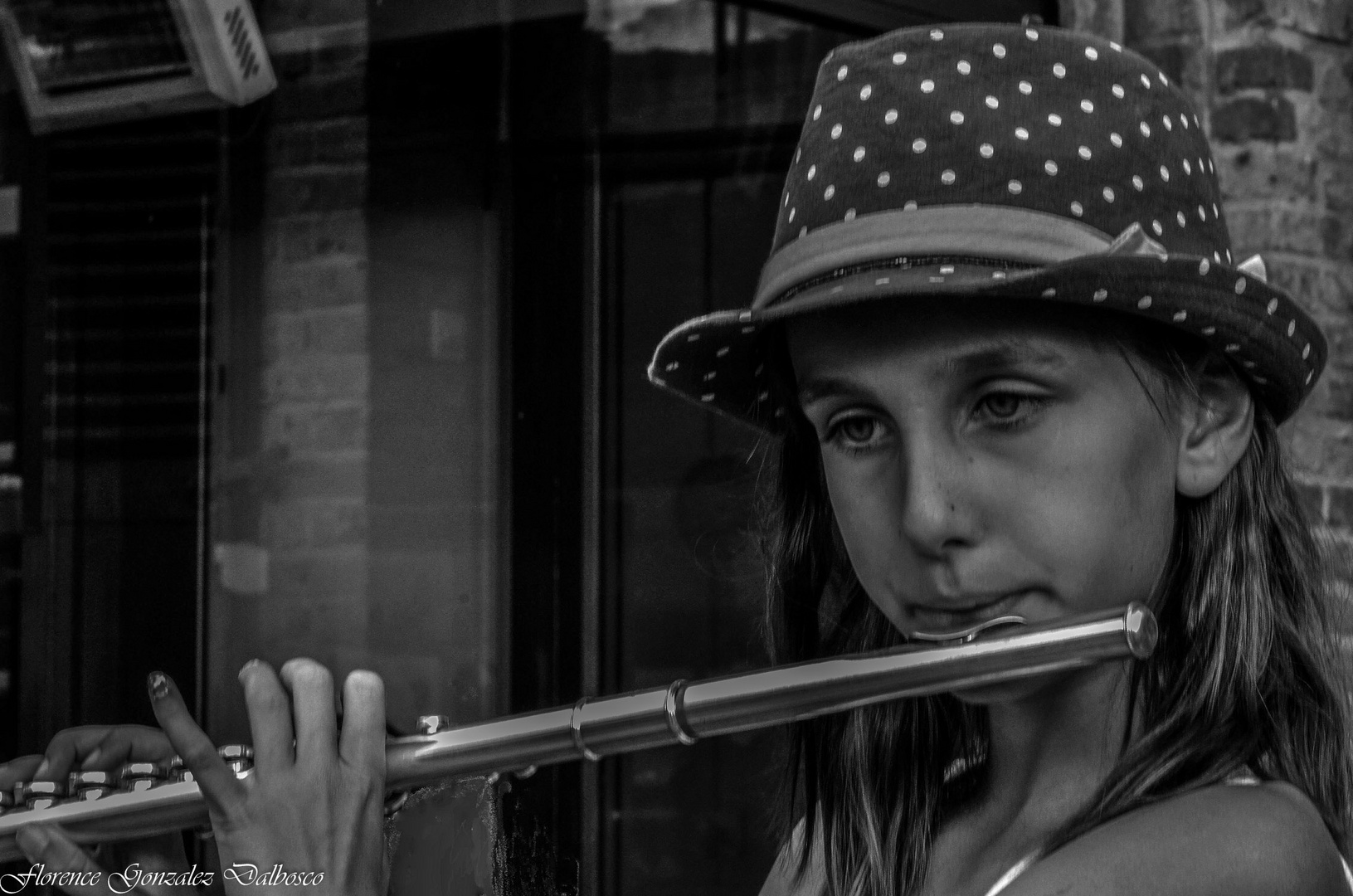 La petite musicienne. photo et image | france, féminin, portraits ...