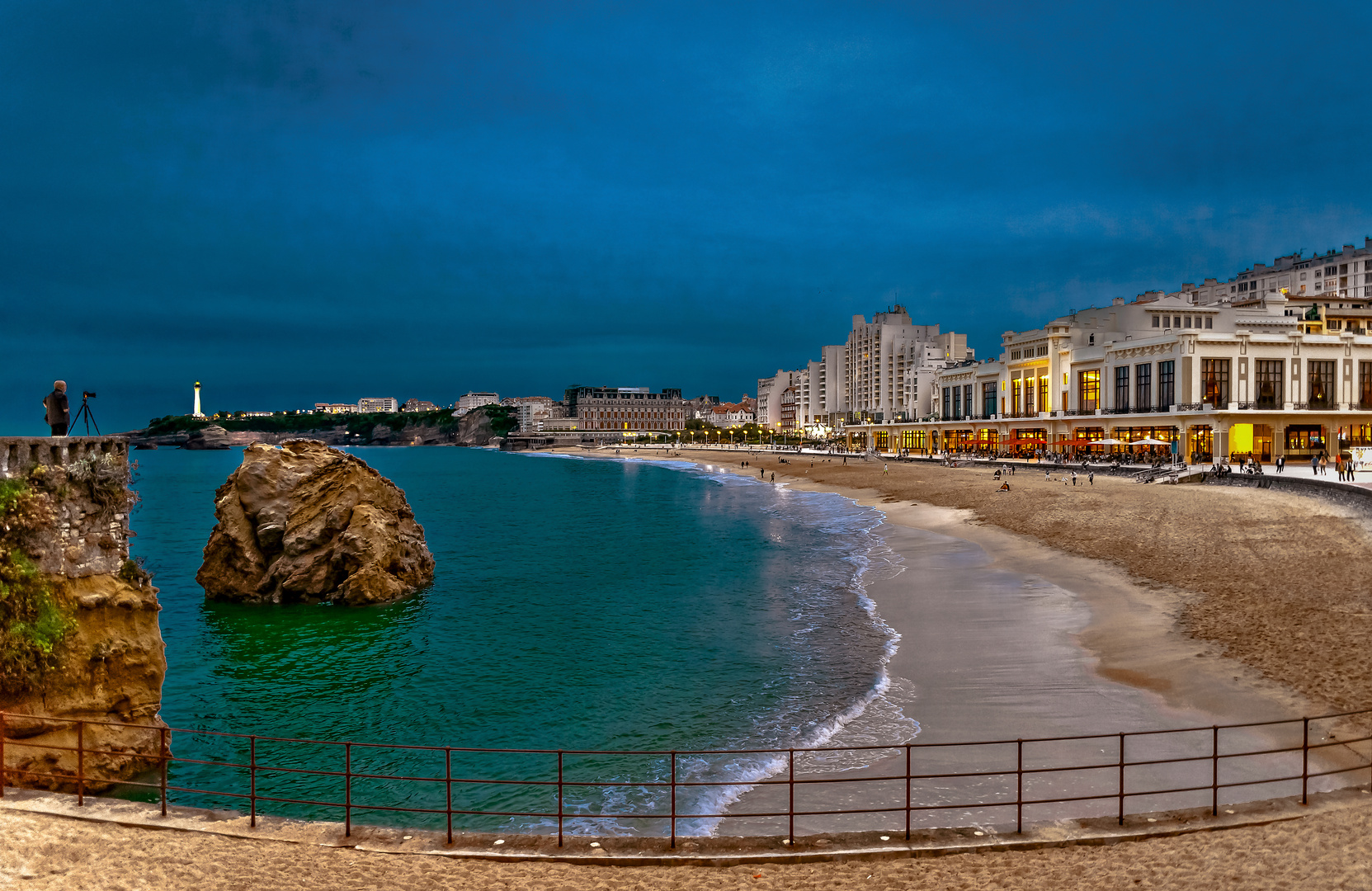 La plage de Biarritz photo et image | nature, paysages, lumière à marée ...