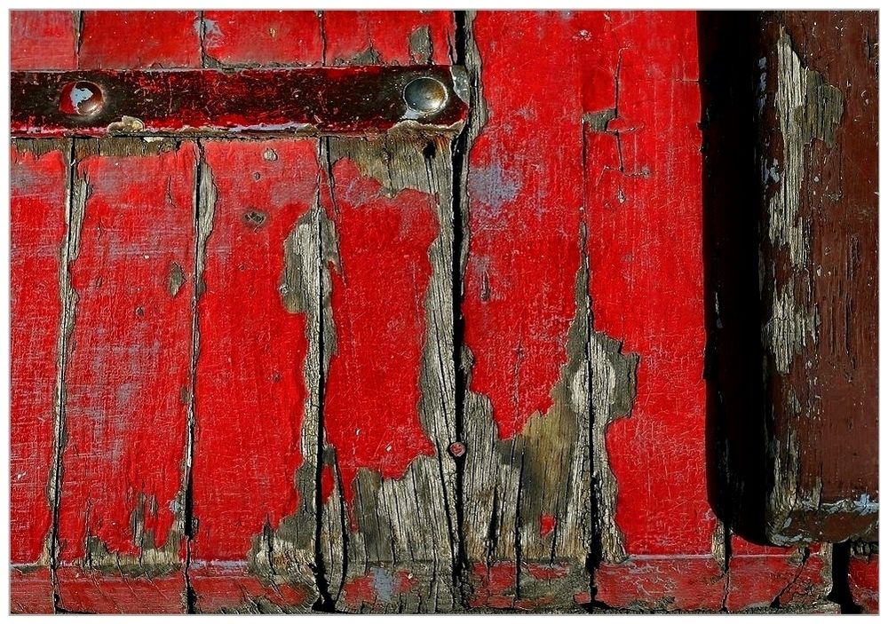 La porte rouge Foto & Bild | architektur, lost places, patterns Bilder ...