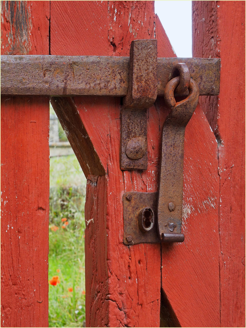 La porte rouge photo et image | rot, frankreich, architektur Images ...
