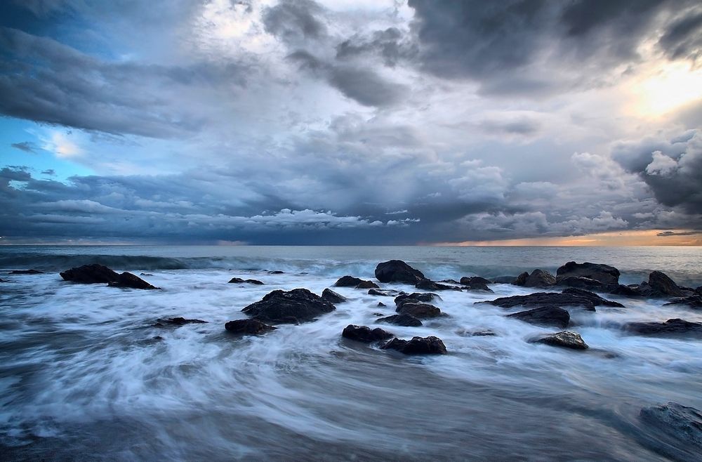 La tempesta si avvicina Foto % Immagini| paesaggi, temporale sul mare ...
