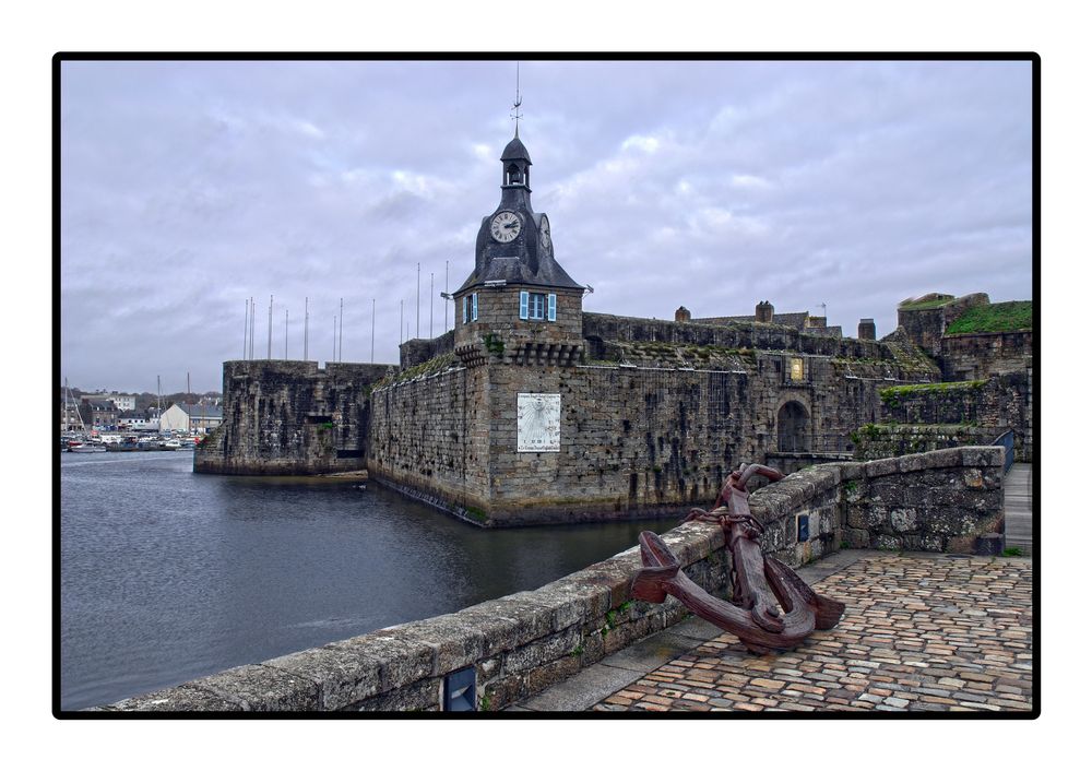 La ville close jette l'ancre photo et image | europe, france, bretagne ...
