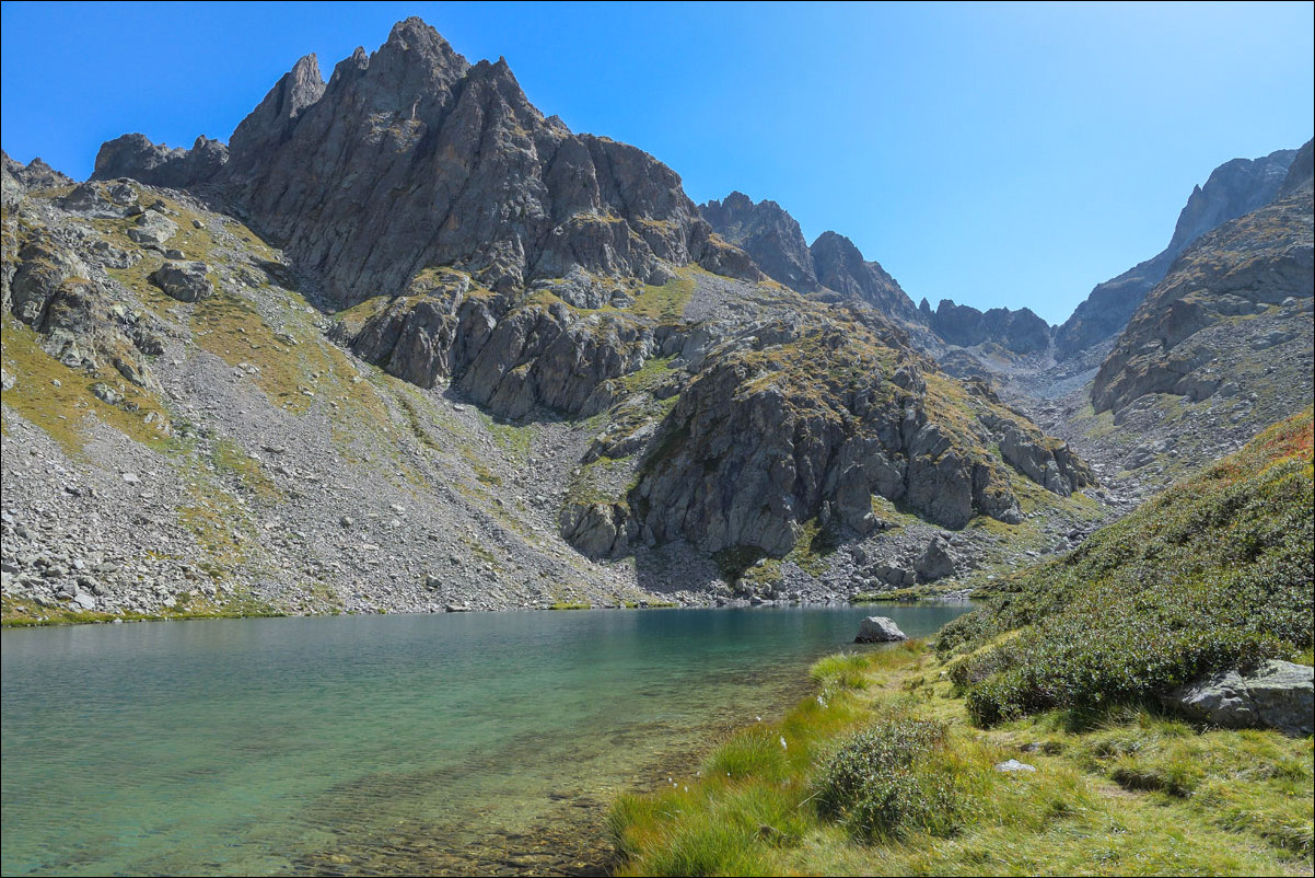 Lac Autier 2275m d'altitude Mercantour photo et image | paysages, lacs ...