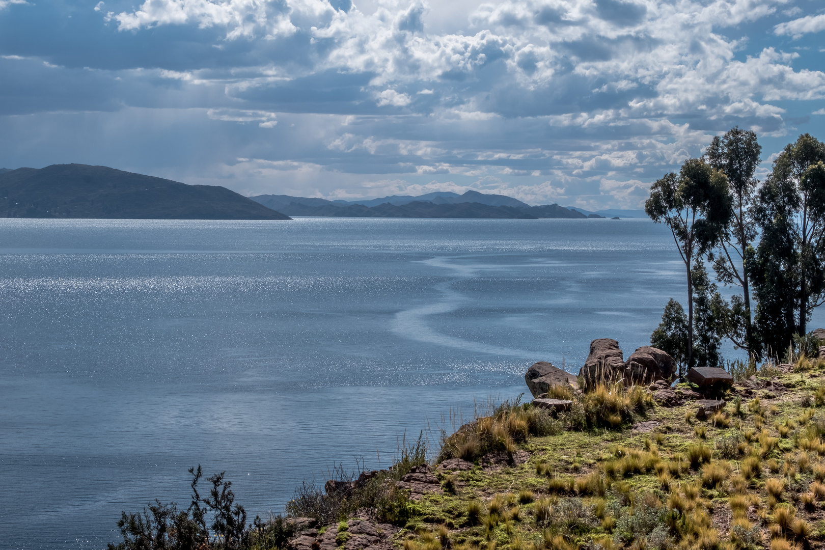Lac Titicaca..... la Bolivie c'est en face photo et image | nature ...