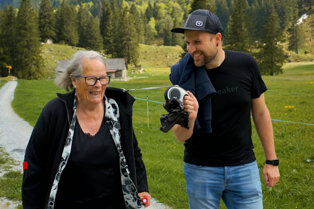 Lachen Foto & Bild | erwachsene menschen, streetfotografie mit menschen, menschen im alter ...