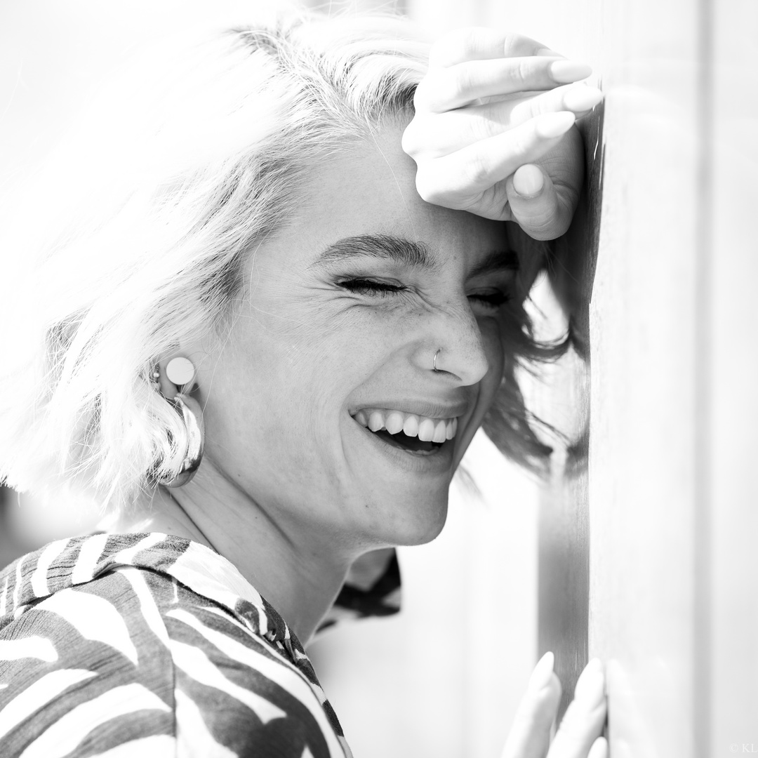 Lachen ,,, Foto & Bild | erwachsene menschen, streetfotografie mit menschen, alltagsereignisse ...