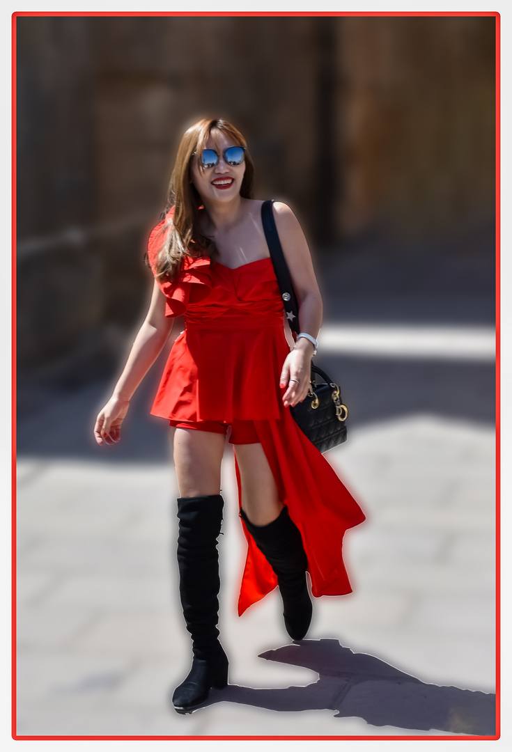 Lady in red Foto & Bild | portrait, streetfotografie mit menschen ...