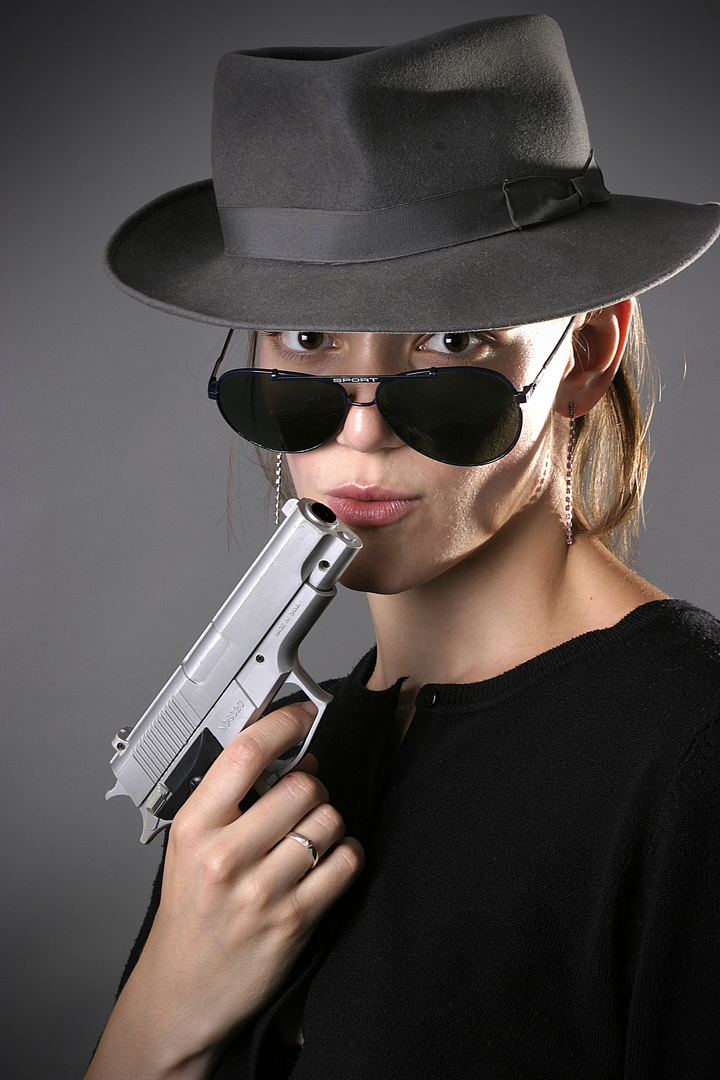 L'agent 008, copine de 007.... photo et image | personnes, special ...