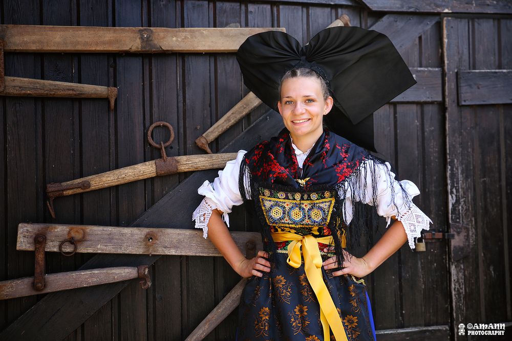 L'alsacienne photo et image | portraits, portraits au féminin, féminin ...