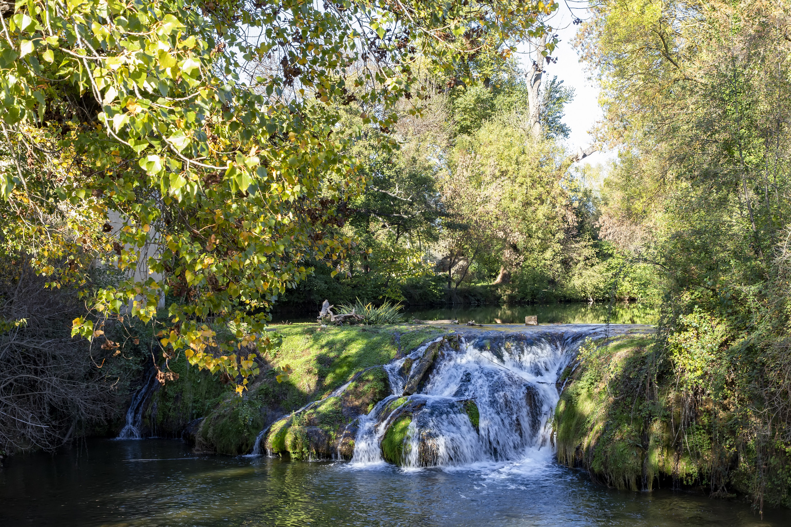 L'Alzon à Collias photo et image | paysages, divers, animations ...
