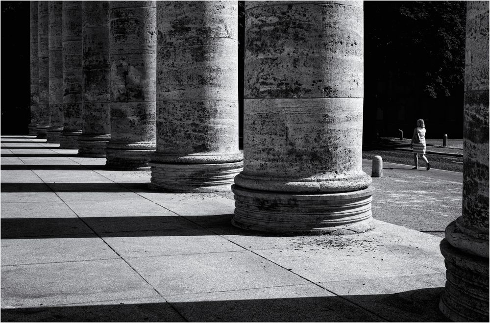 Lange Schatten Foto & Bild | streetfotografie mit menschen, fotos, sonne Bilder auf fotocommunity