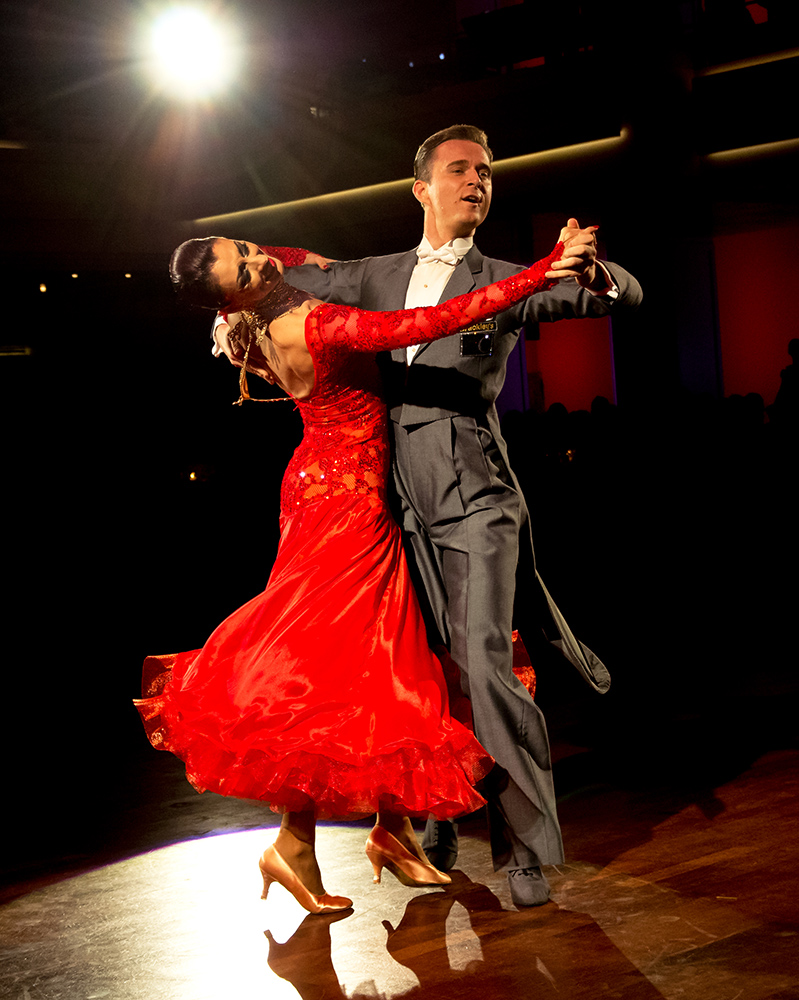 Langsamer Walzer - Monica Nigro und Domen Krapez (1) Foto & Bild ...