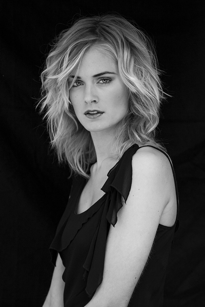 Laura Foto & Bild | fashion, indoor, frauen Bilder auf fotocommunity