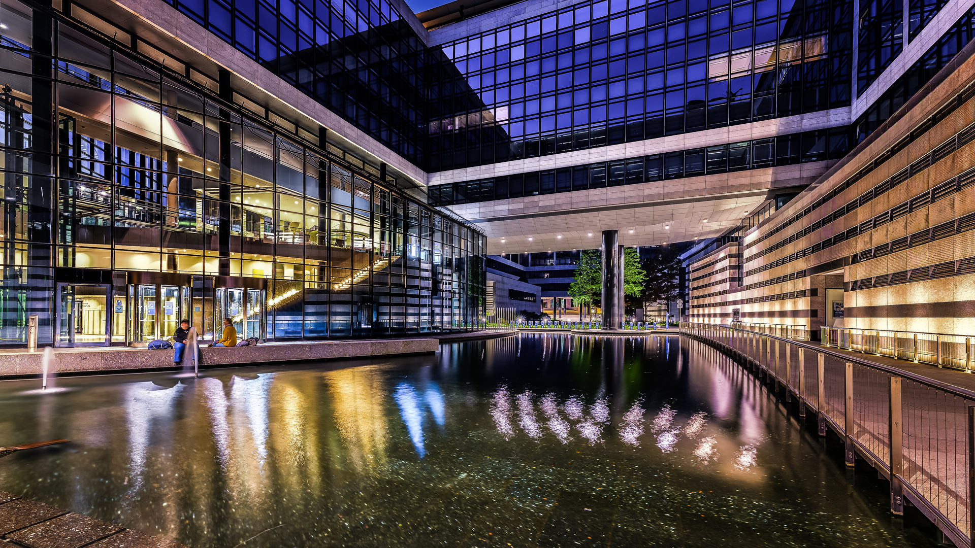 LBBW Foto & Bild | world, architektur, blaue stunde Bilder auf ...