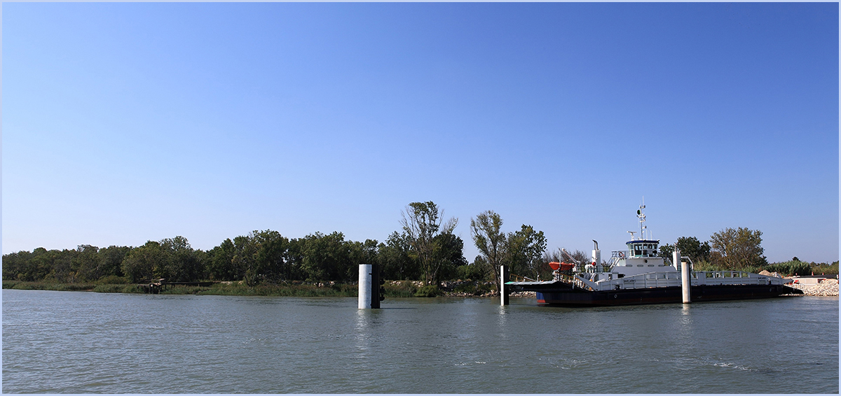 Le Bac de Barcarin photo et image | paysages, lacs, rivières, cascades ...