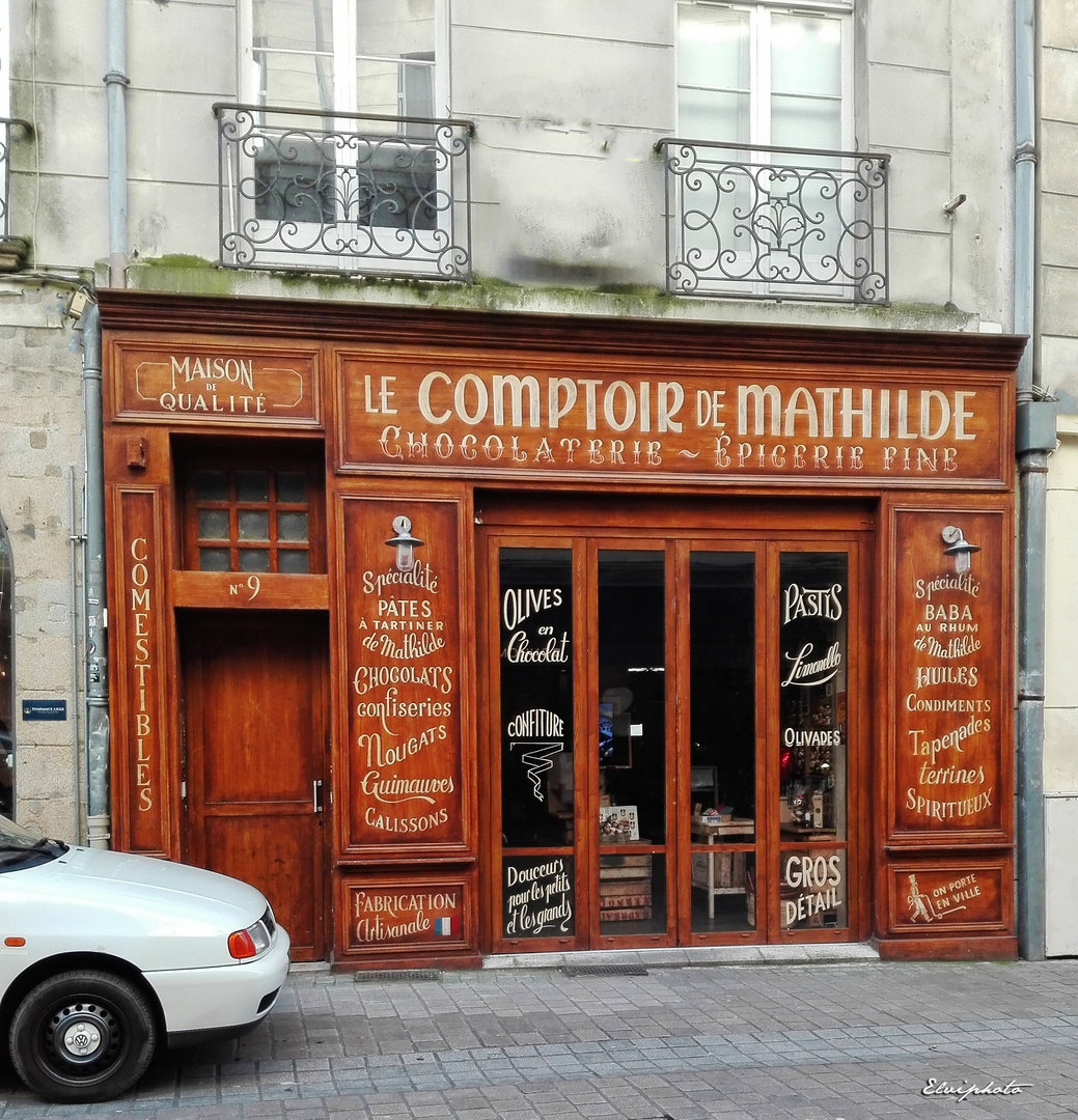 Le comptoir de Mathilde photo et image | orange, architecture, special ...