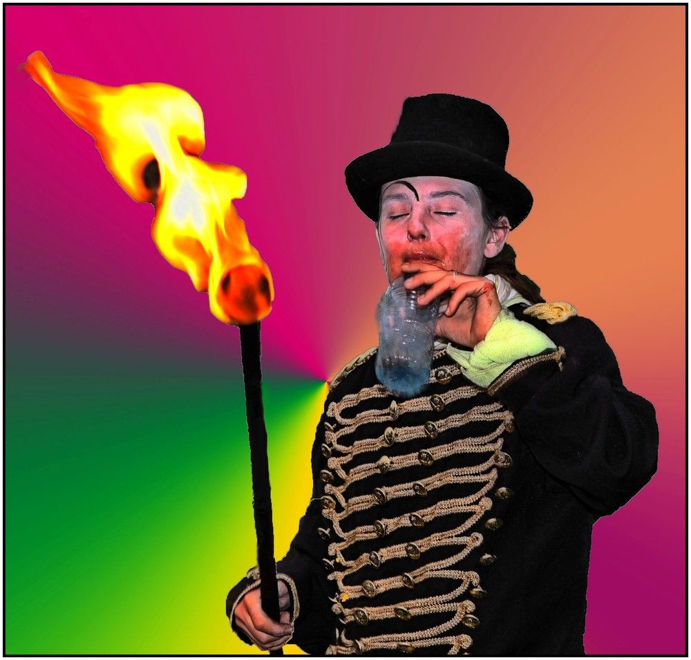 Le cracheur de feu photo et image | portraits, portraits au féminin ...