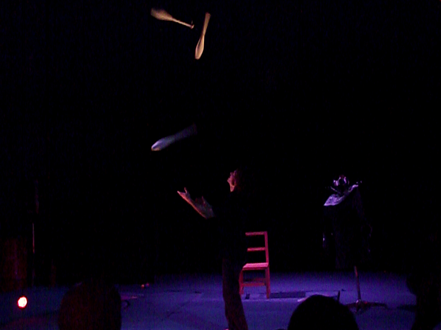 LE JONGLEUR DE MASSUE photo et image | cirque, portraits, jonglage ...