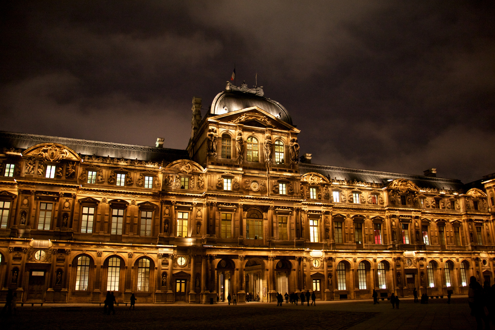 Le Louvre Foto & Bild | architektur, architektur bei nacht, motive ...