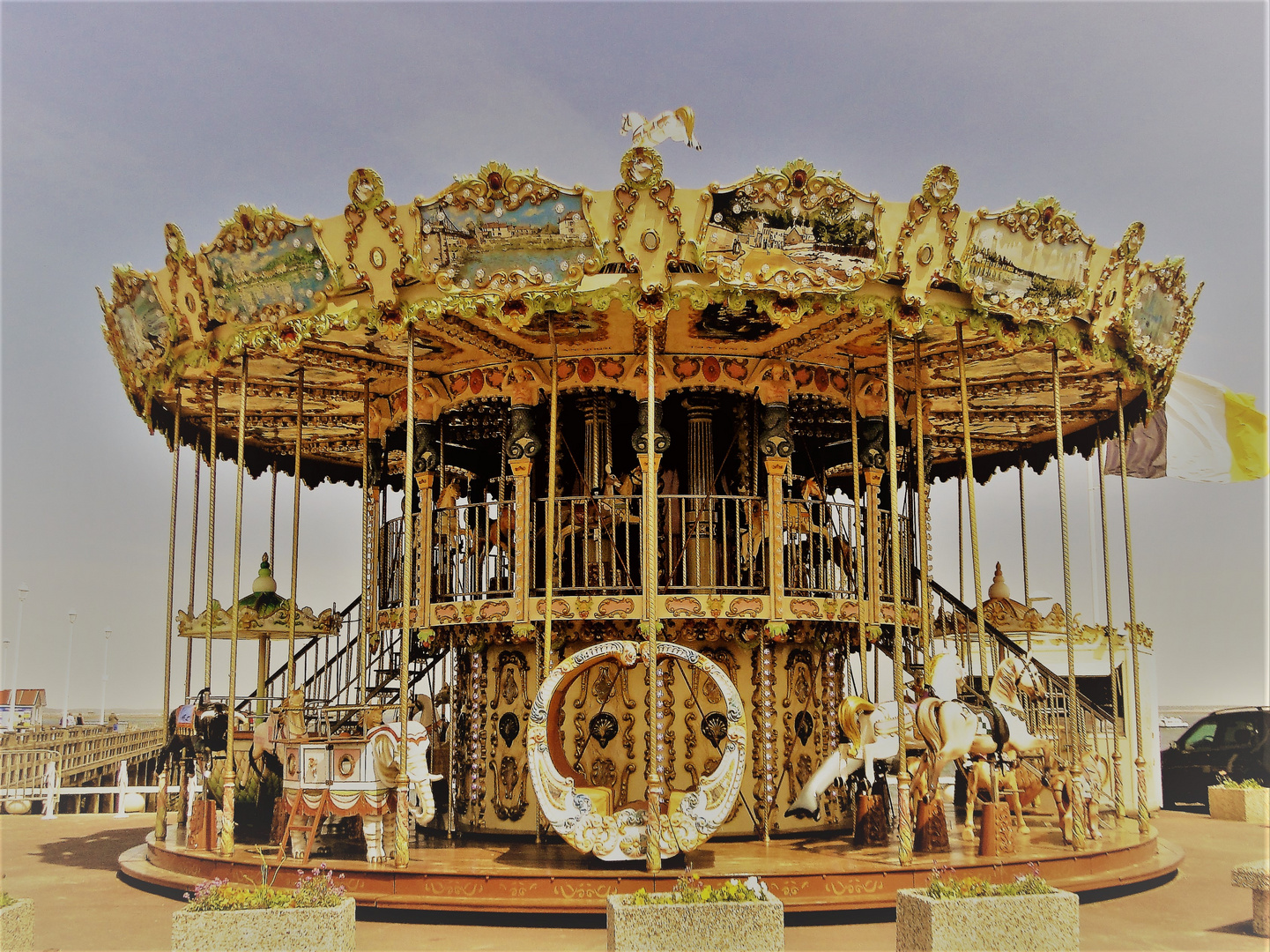 Le manège enchanté...... photo et image | arts de rue, manège, gironde ...