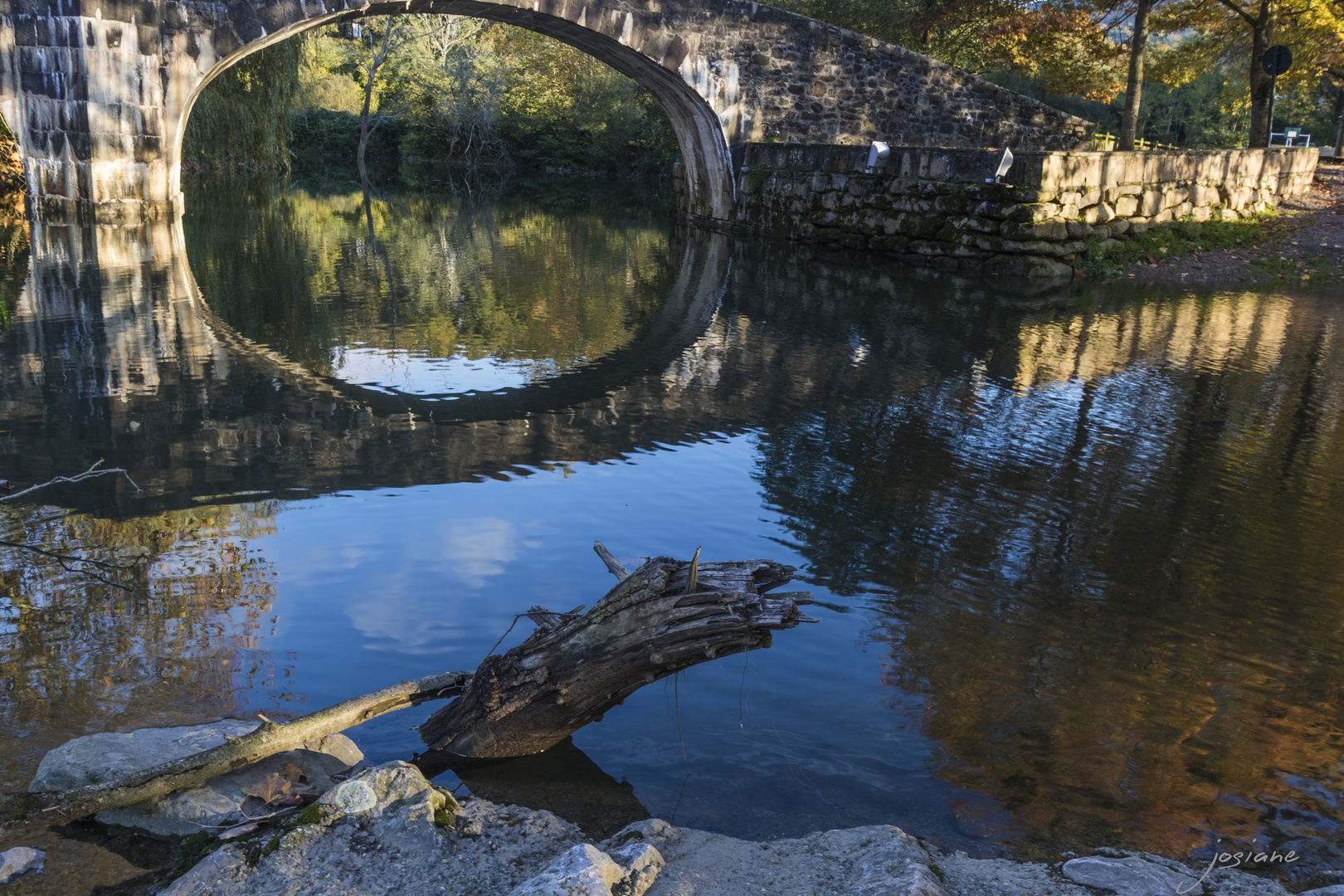 LE PETIT PONT DE PIERRES A ASCAIN photo et image | nature, paysage ...