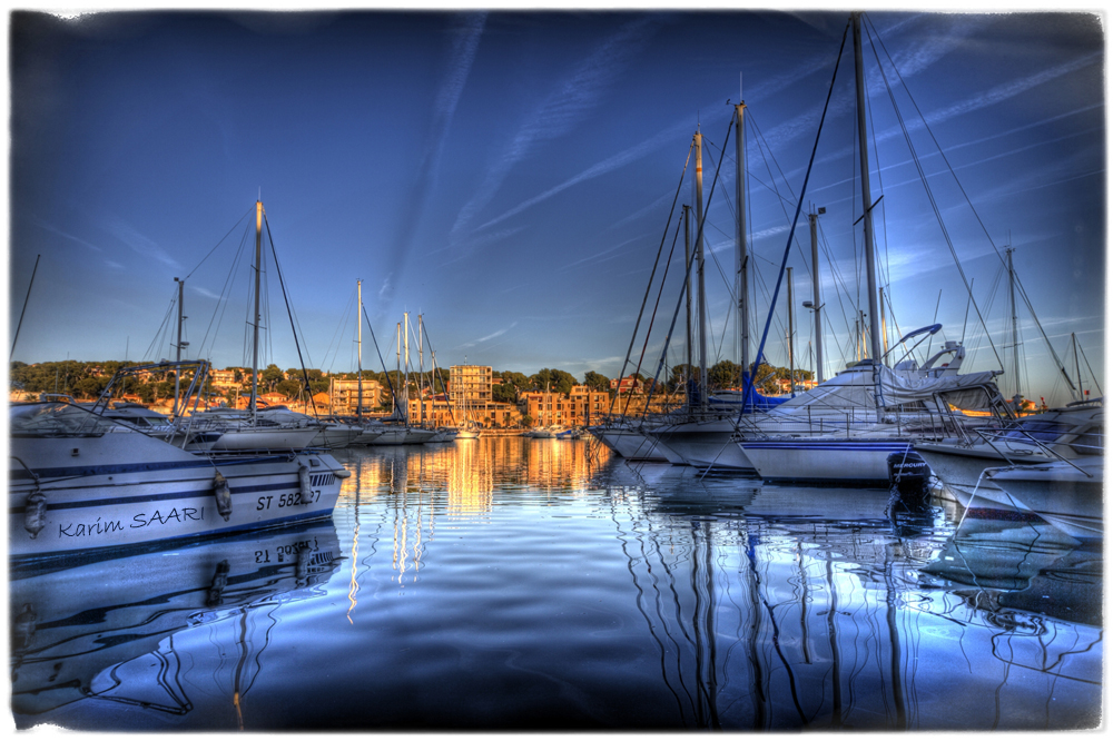 Le port de Carry le rouet photo et image | paysages, mers et océans ...